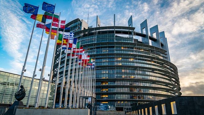 Общ европейски език, по-къса работна седмица и единен базов доход - Gzona.eu