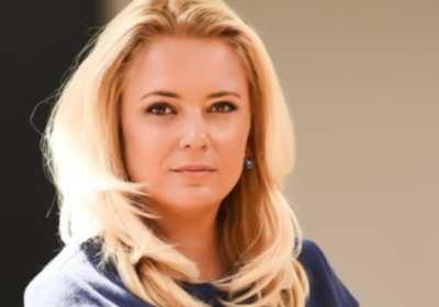 Отвратително! Лора Крумова не си сменя дрехите. А бельото? Що за дама е това?! - Gzona.eu