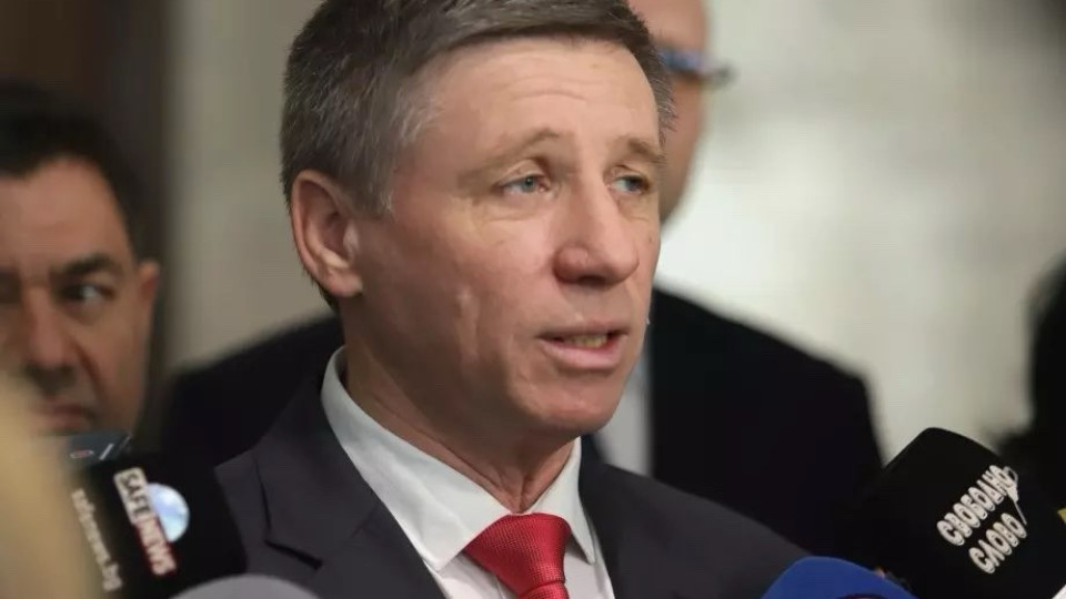 Фалшива новина Николай Дренчев отрече той и колегите му да са се продали на Васил Божков Gzona Eu