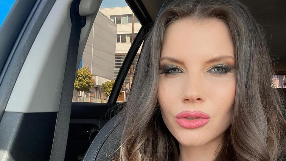 Фолкзвездата Теодора блокирана в огнен АД - Gzona.eu